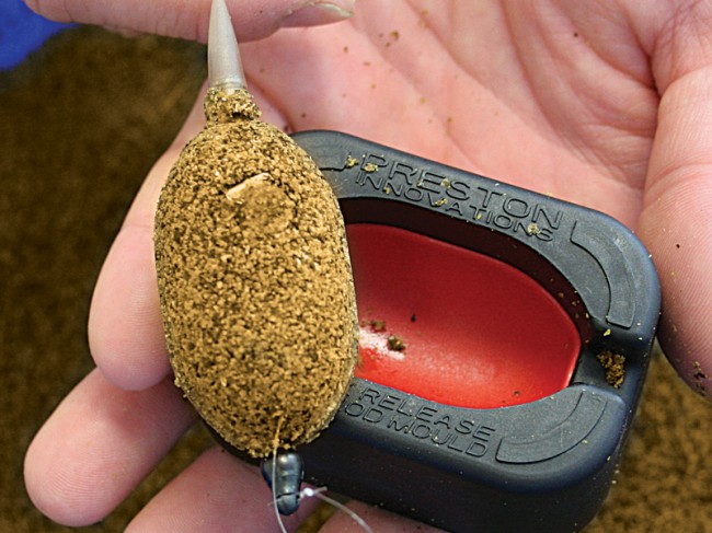 Pescuit la crap cu method feeder - Pescar Informat